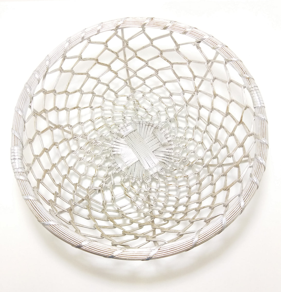 Large Handmade Metal Wire Fruit Display Basket With Feet – Affordable ...